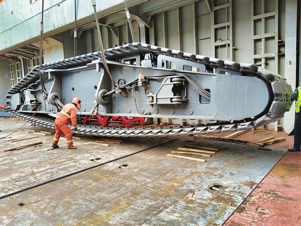 Efficient Execution of Shore Crane Transport by Enterprise Logistics ...